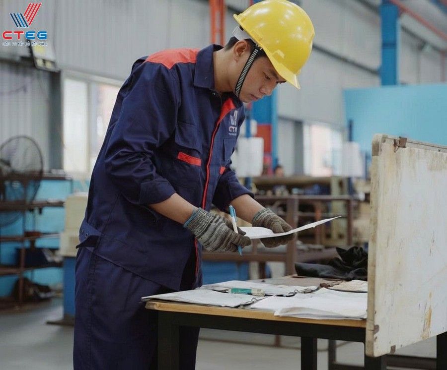 J Bolt vs Anchor Bolt: When to Use Each in Your Project (A CTEG Engineering Guide) - Cuong Thinh ...